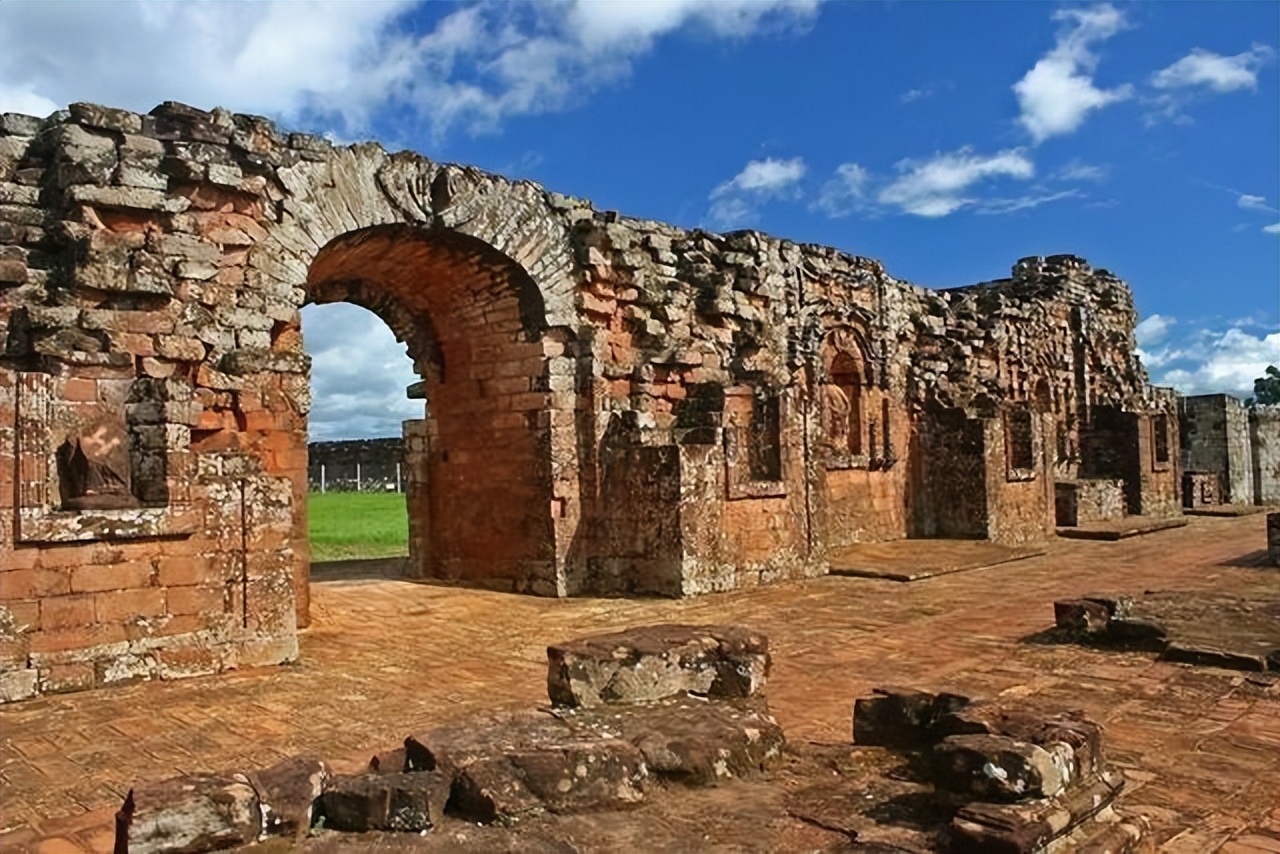 Innovation and Modernization in Colonies: Technological and Cultural ...