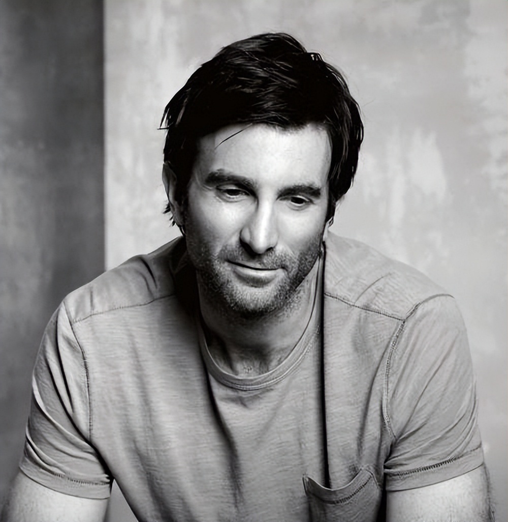 Sharlto Copley: From "District 9" to the International Stage - iMedia