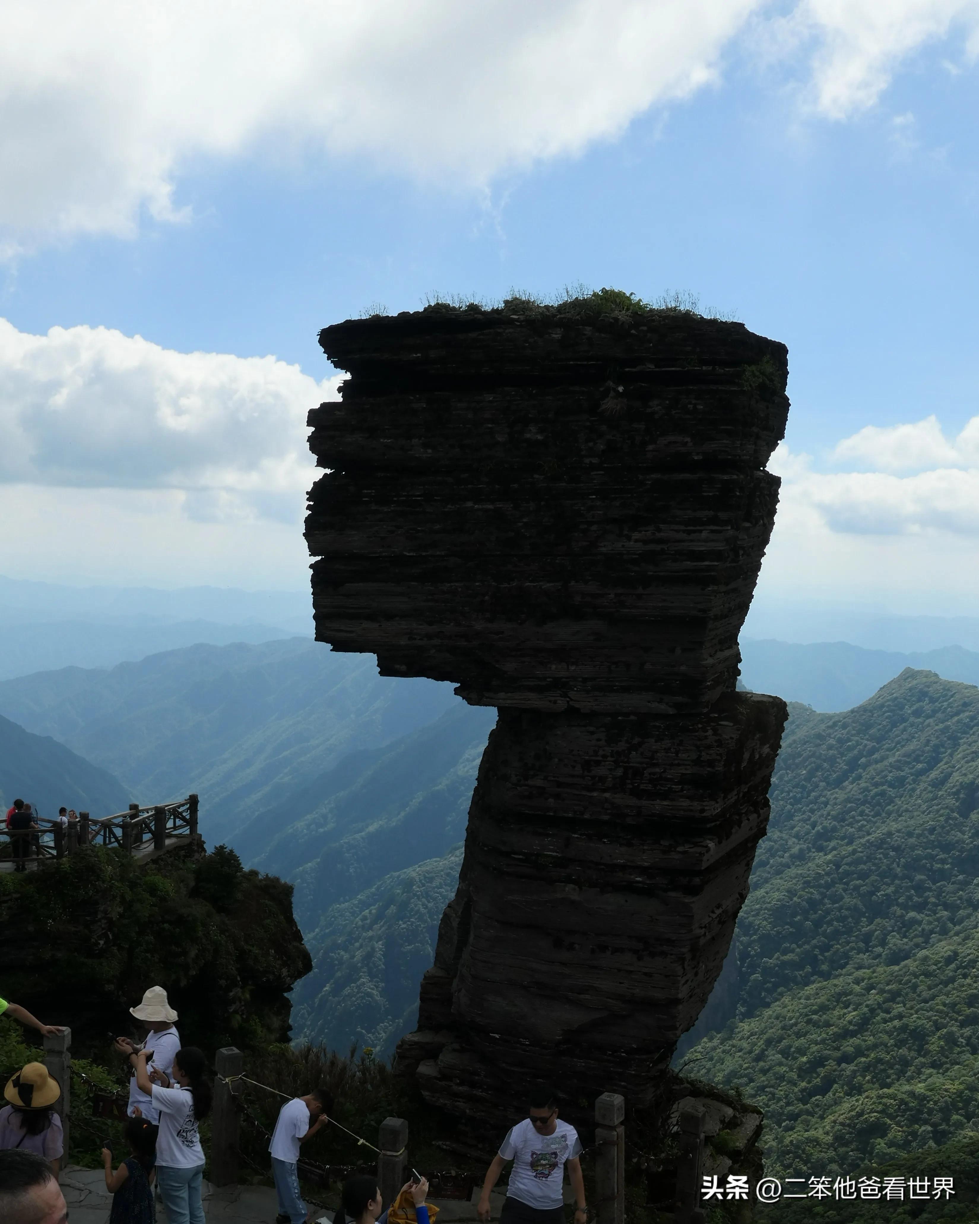 Guiyang one-day tour (2) - aerial photography of Mount Fanjing - iNEWS