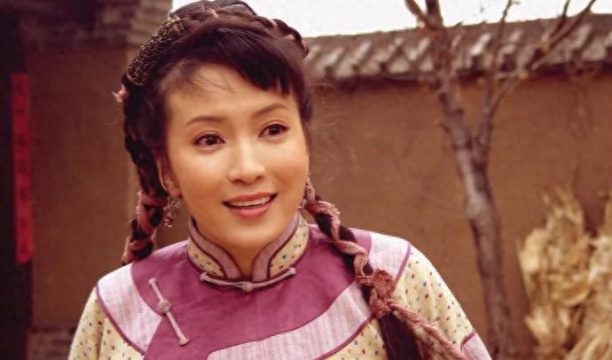 She only plays supporting roles at the age of 45 and is not well-known ...