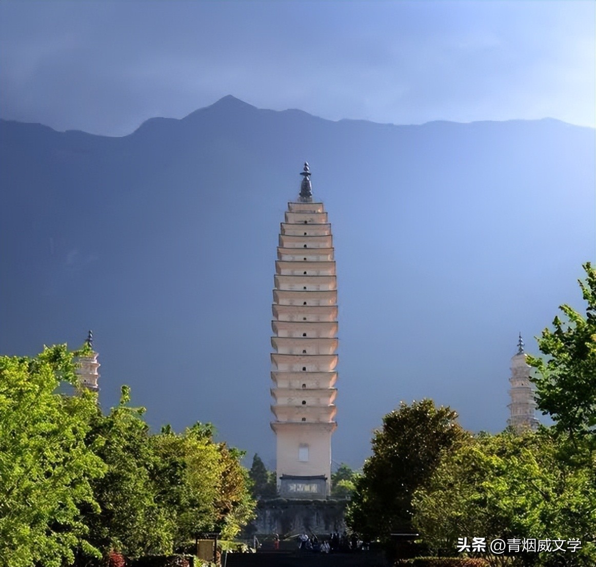Four ancient Chinese legends and four famous pagodas (eight poems) - iNEWS