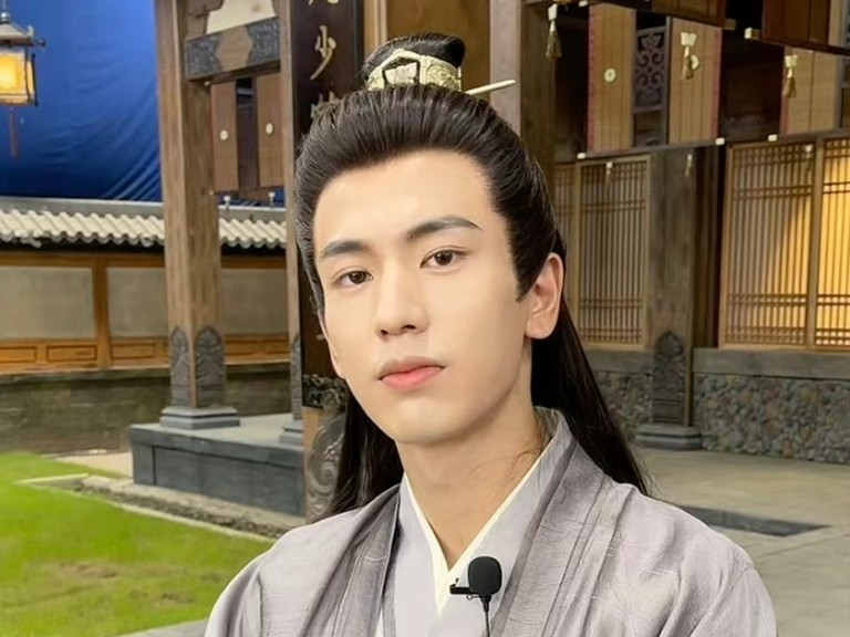 Qi Sijun is a resident guest of "Everyday Upwards" reported on the ...