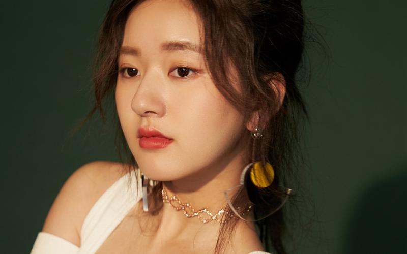 [Small Gossip] Yang Mi Qin Niu Zhengwei Zhao Lusi Zhang Bichen Li Yuchun Huang Zitao Yi Yang ...