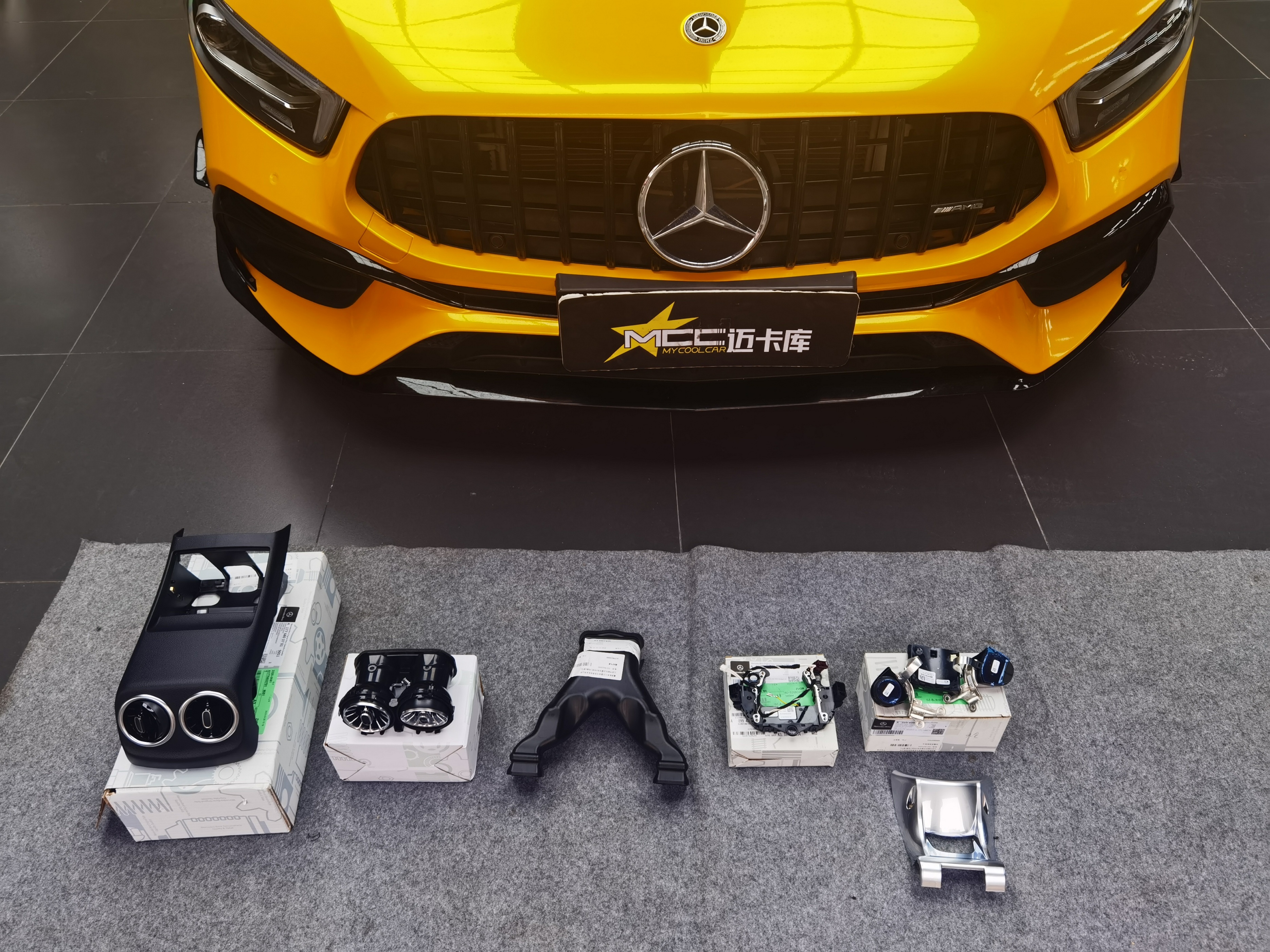 The small steel cannon that all ladies love, AMG A35 upgrades the ...