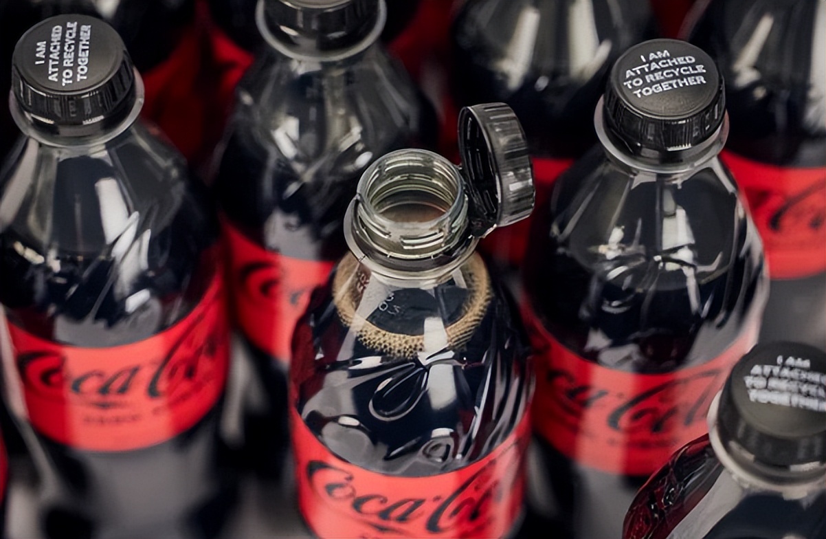 Coca-Cola makes big bottle changes next year, much to the chagrin of ...