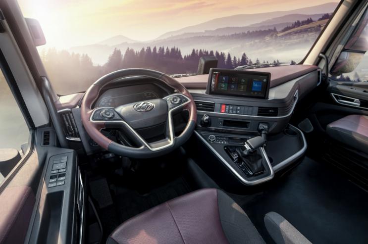 What's going to end up going from a tin box to a smart cockpit truck ...