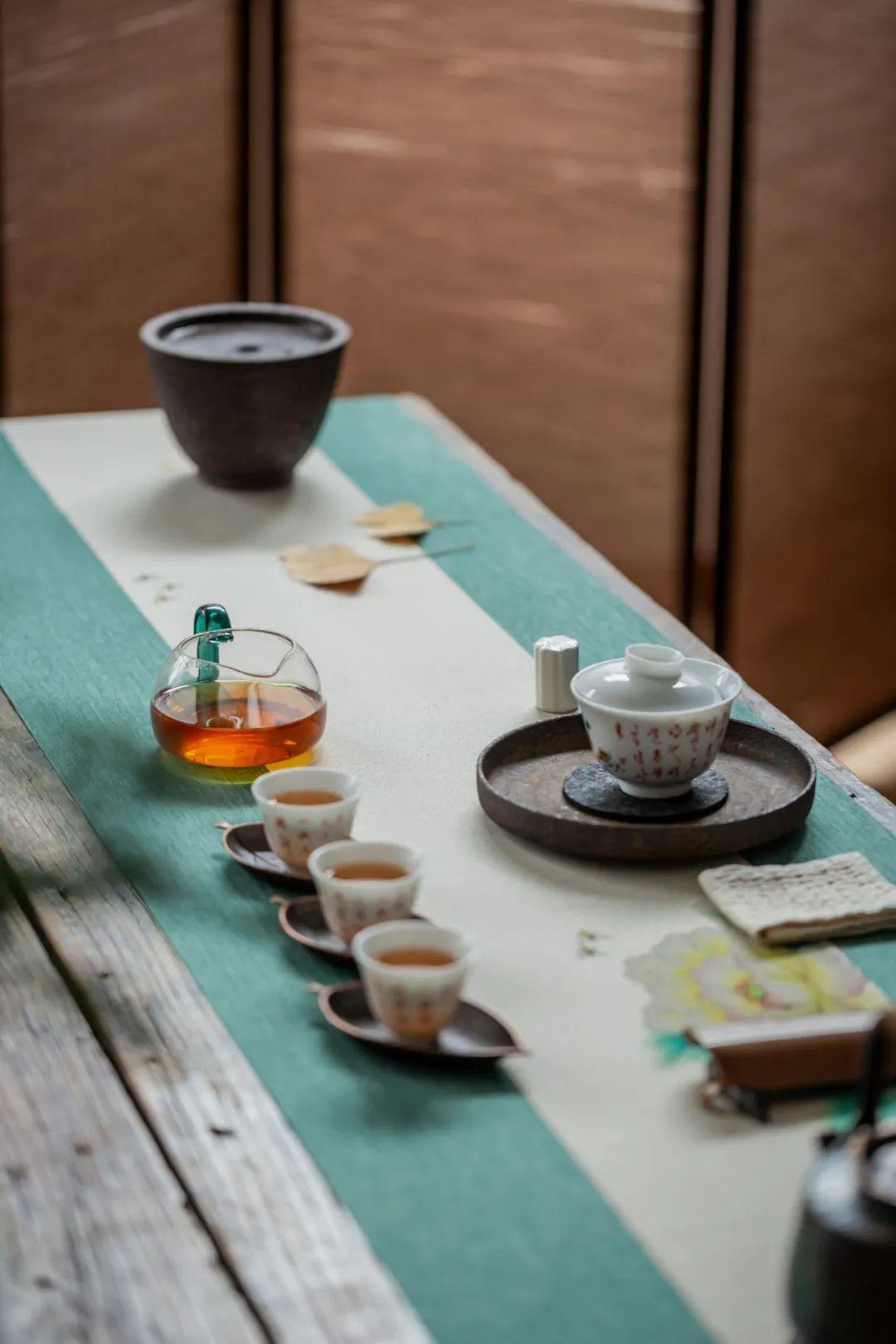 This kind of decoration is called a tea room!Antique, full of Zen ...