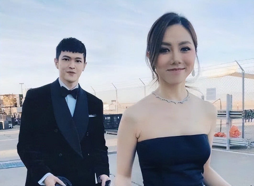 Deng Ziqi's boyfriend's background is too strong! Grandpa once married ...