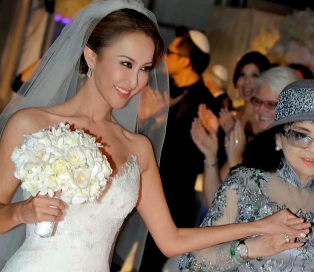 Coco Lee died of illness at the age of 48, leaving all 900 million ...