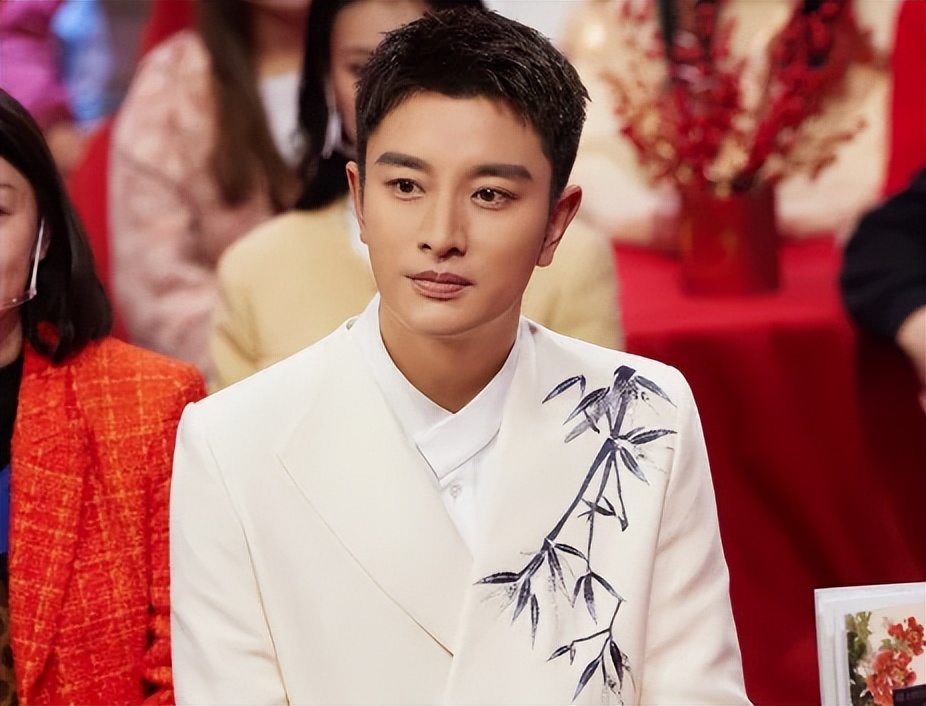 The grown-up Tianxin looks a lot like Li Xiaolu. On the home page of ...