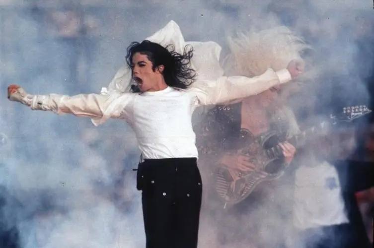 The tragic life of Michael Jackson, God's favorite, ended in tragedy ...
