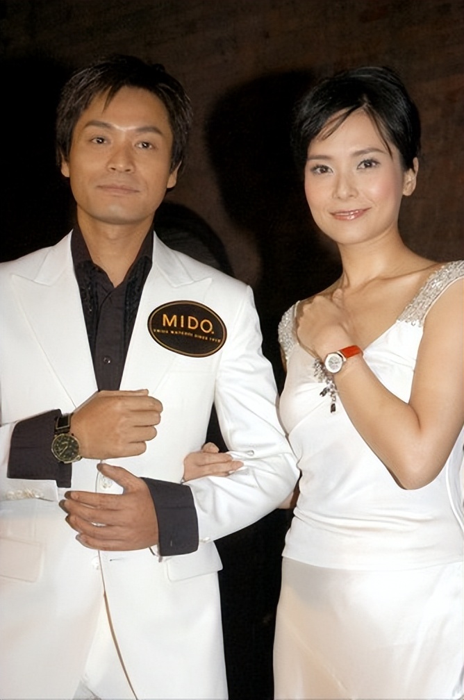 "Hong Kong Shell King" plays TVB actresses all over the place, more romantic than Liu Luanxiong ...