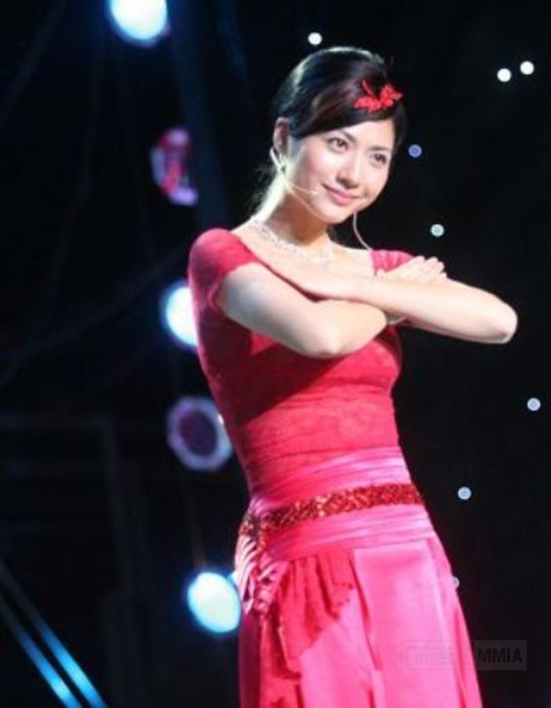 Former CCTV host Ji Xueping changed careers, and she is still beautiful ...