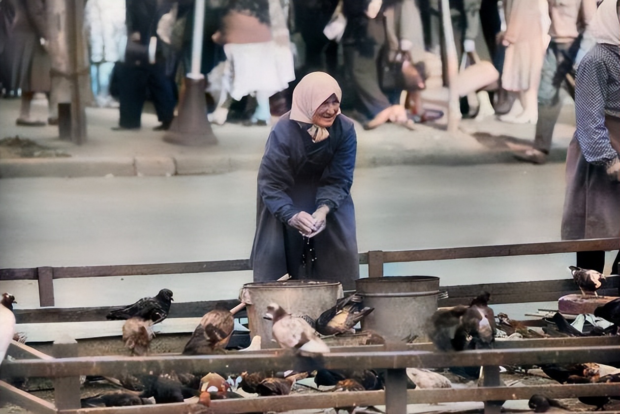 Soviet Union photographed by Swiss journalists in 1961 - iNEWS
