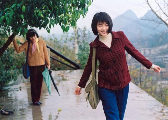 Little people under the torrent, from youth to maturity, what price ...