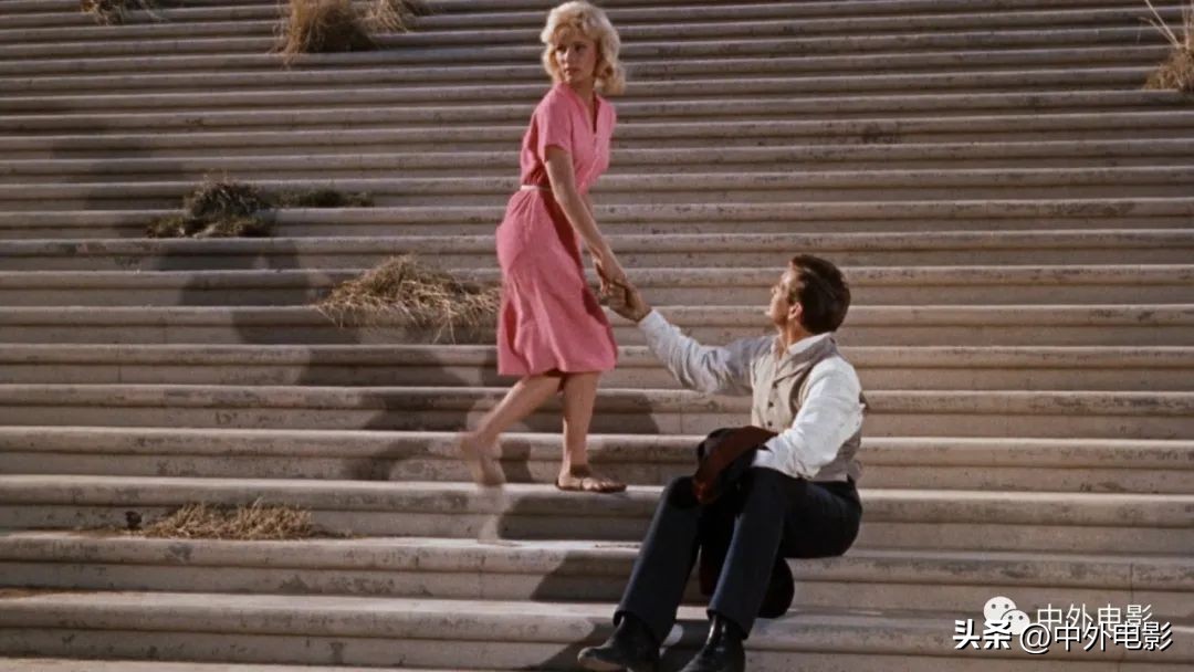 Journey of Time and Destiny—Cycle World in Movies (1) - iNEWS