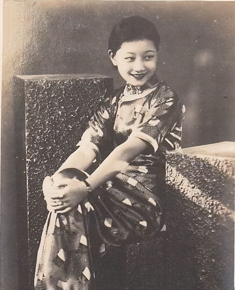 40-year-old Du Yuesheng married 3 women in one day, and these 3 women ...