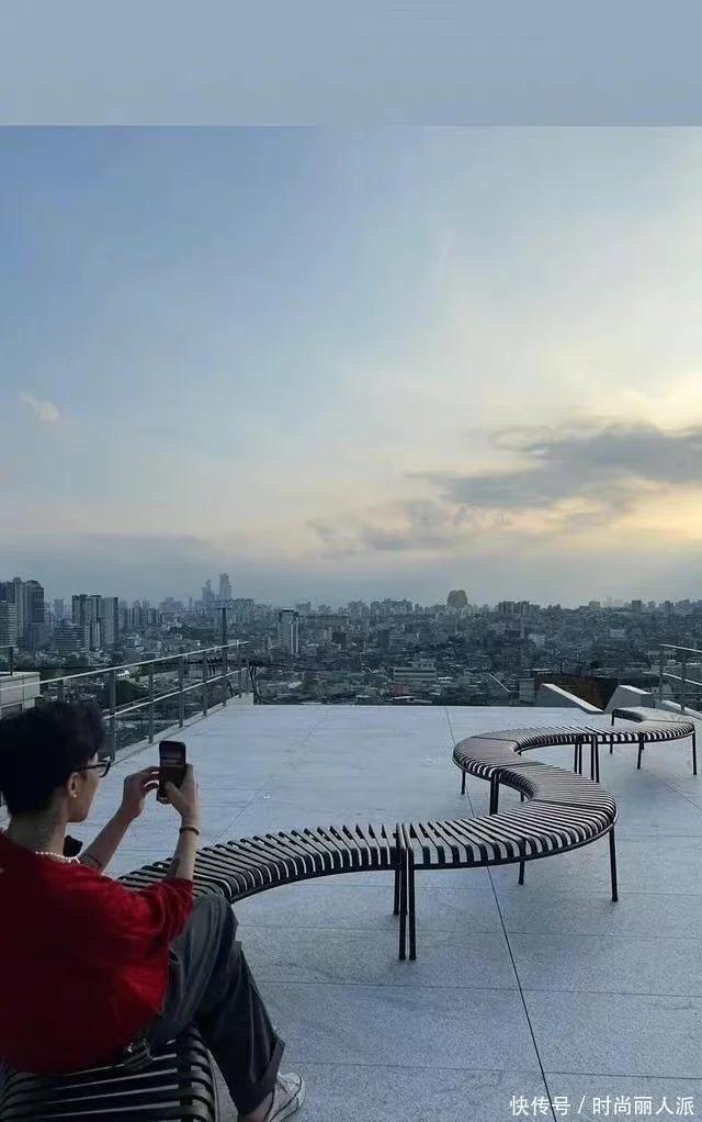 Quan Zhilong's recent photos have returned to the peak of his ...