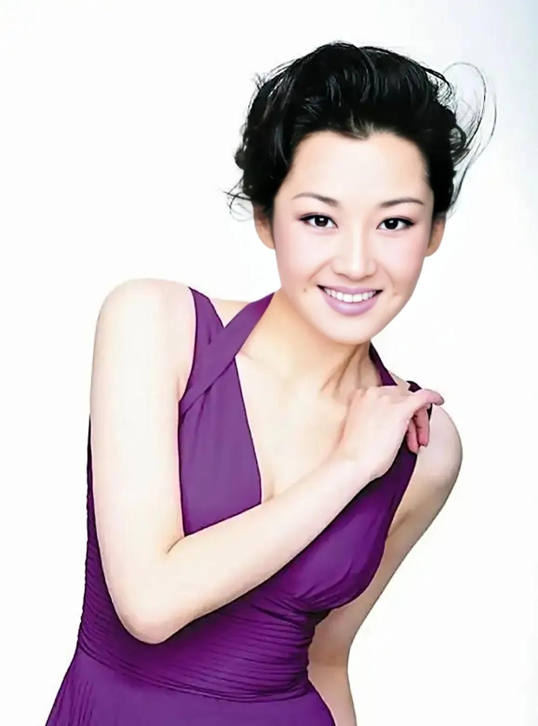 Delicate Xu Qing - iNEWS