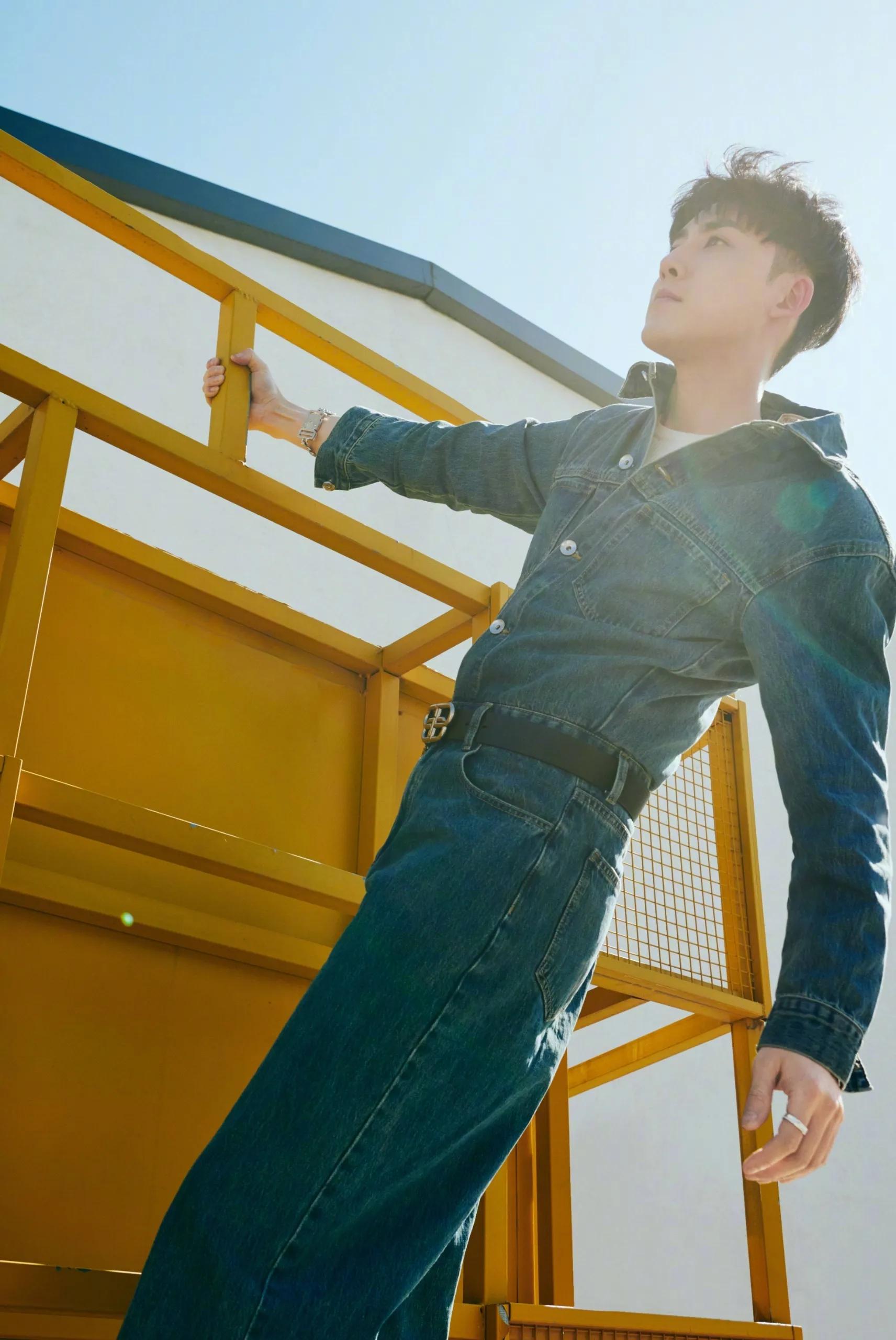 The handsome Zhang Rui - iNEWS