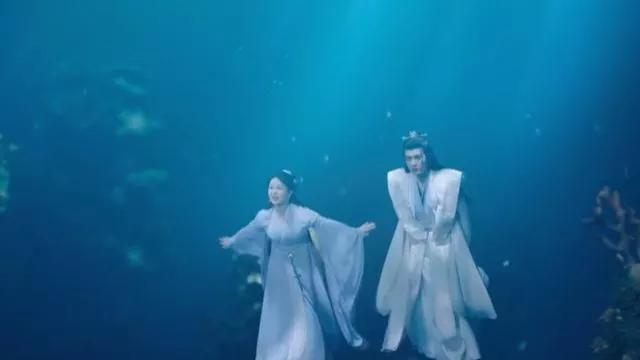 "Long Lovesickness" Xiangliu sacrificed his life to save the little ...