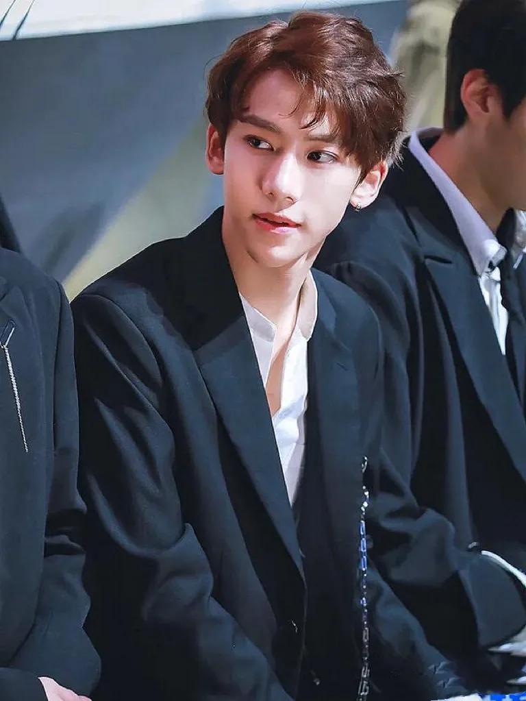 Xu Kaicheng, Ding Zeren, Deng Zeming, and Chen Xiang "worship"!Please appreciate the "scumbag ...