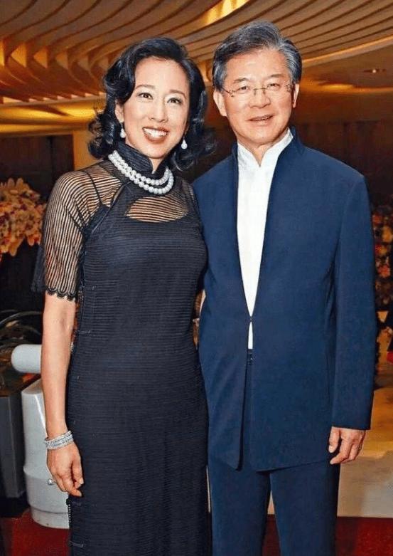 Guo Jingjing's mother and mother-in-law are in the same frame, Zhu ...