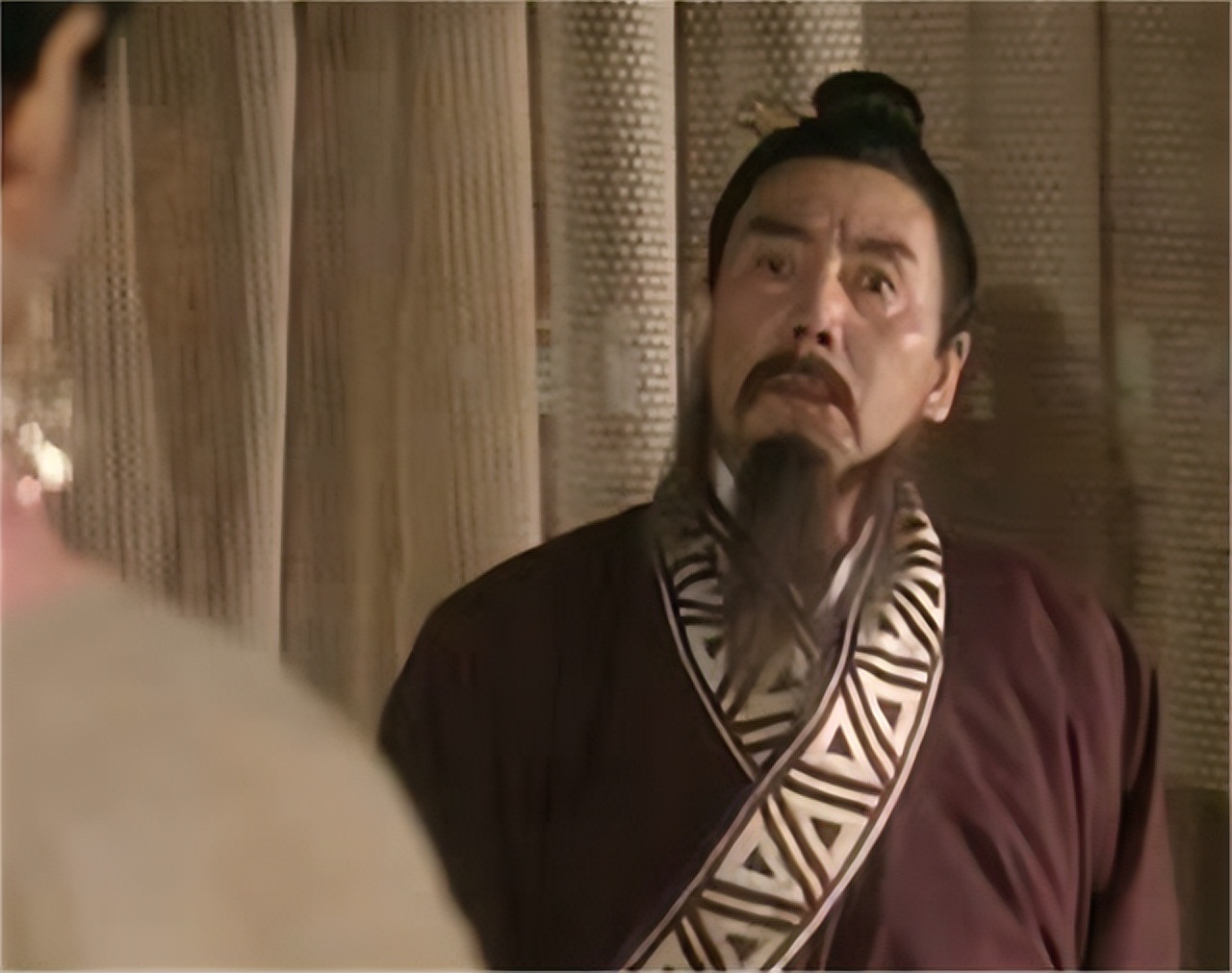 Duke Zhuang of Qi was supported by the ministers, but he took his wife ...