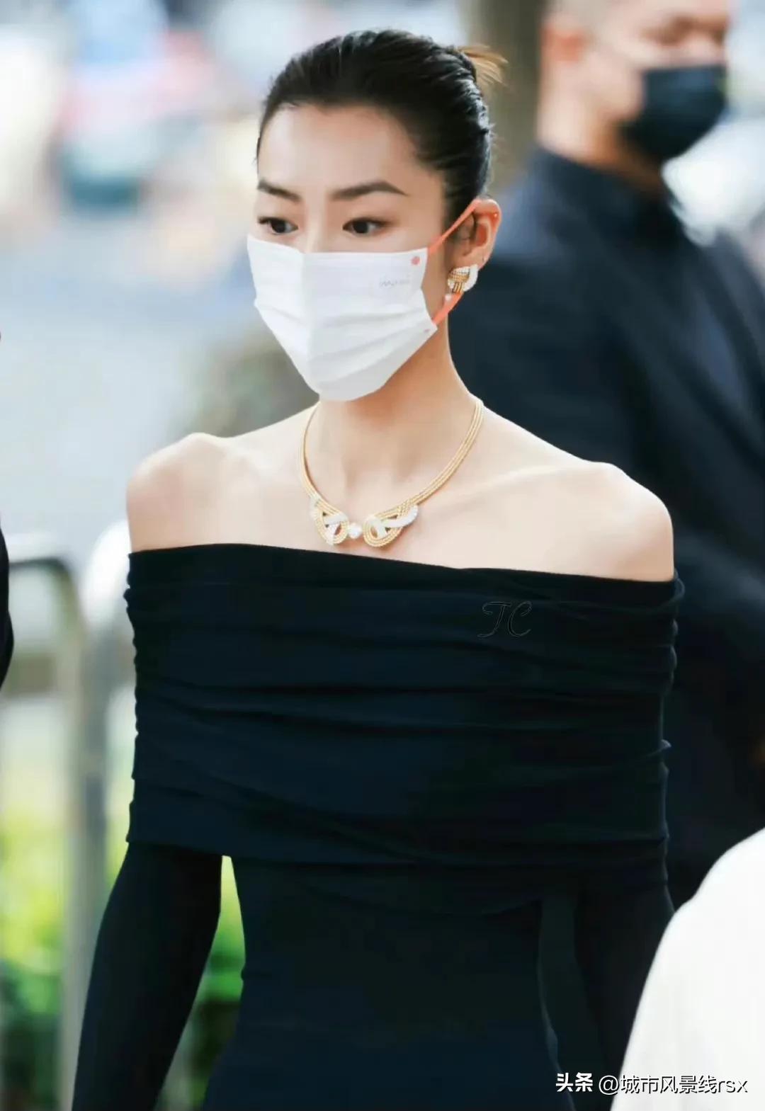 Liu Wen is indeed a supermodel, and the mask can't hide her temperament ...