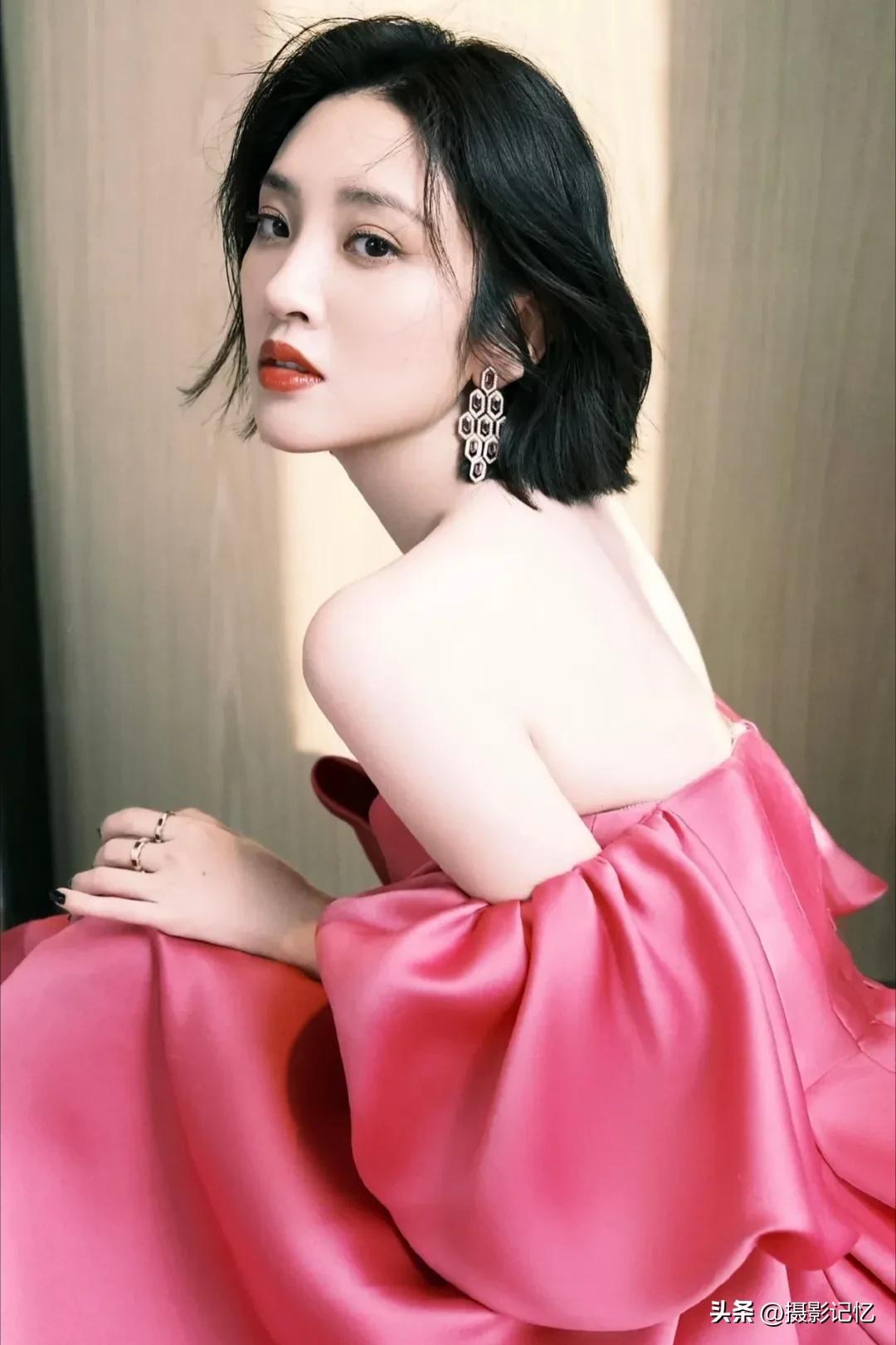 Tang Yixin: Charming Lips - iNEWS