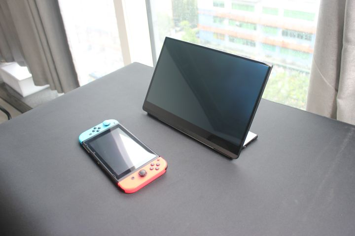 Fully laminated glass process and L-shaped construction, this OLED ...
