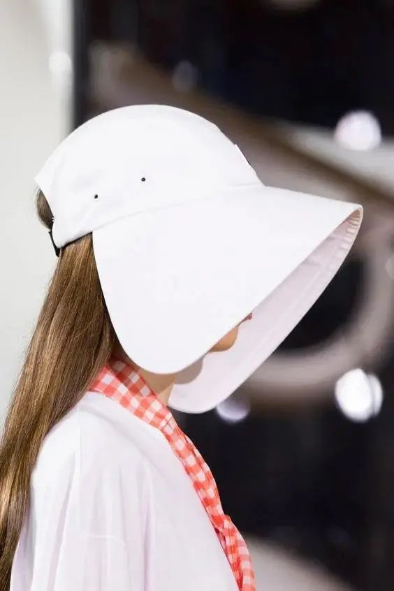 What kind of face, what hat to wear? - iMedia