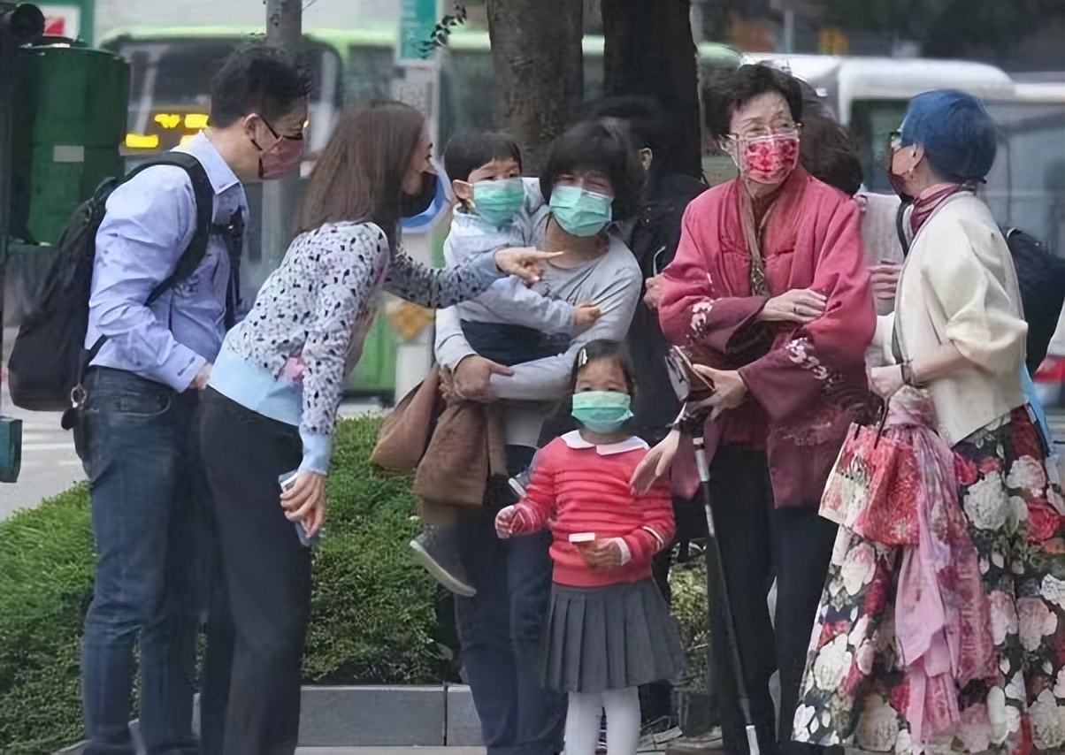 Yu Chengqing's second wife is really not as beautiful as Yi Nengjing ...