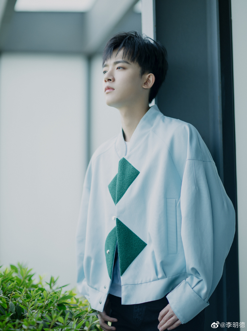 Li Mingde: "Dear, Loved" "97" actor, full of vitality and sunshine - iNEWS