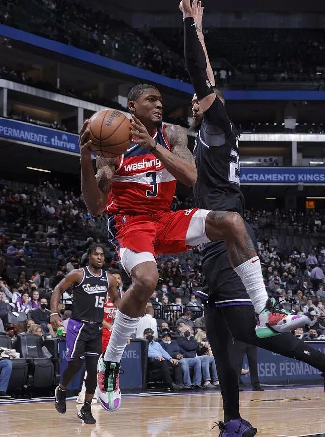 Bill 30+5+5, the Kings scored in double figures, the Wizards suffered a ...