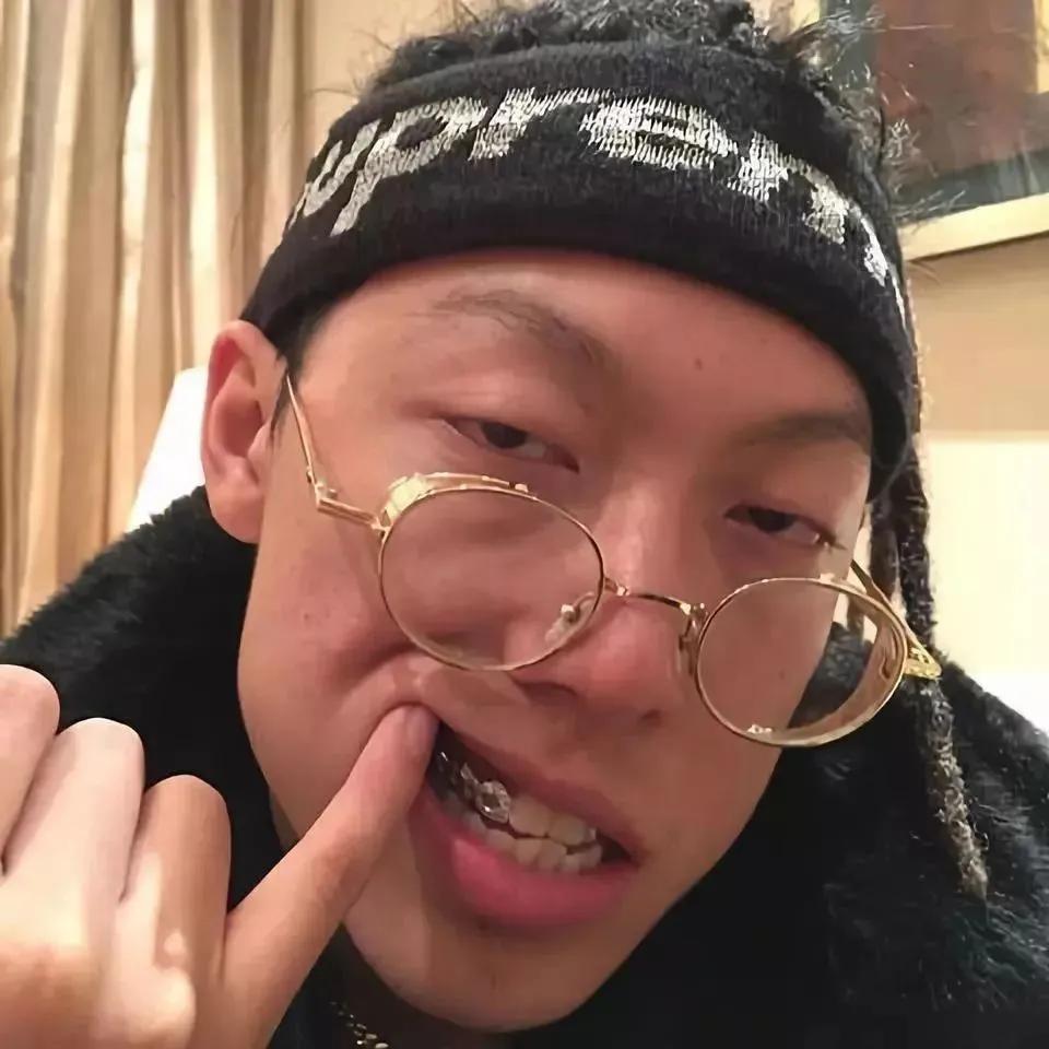 PSY.P connotation Sheng Yu pulls hips on the spot! Wu Yifan's label ...