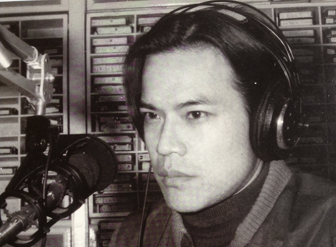 Breaking up and asking for 1.1 billion bed expenses? When the reporter ...