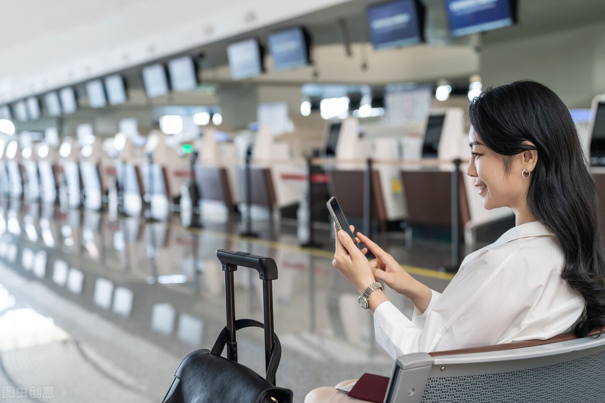 What should I do if I am stranded in Hong Kong? - iNEWS