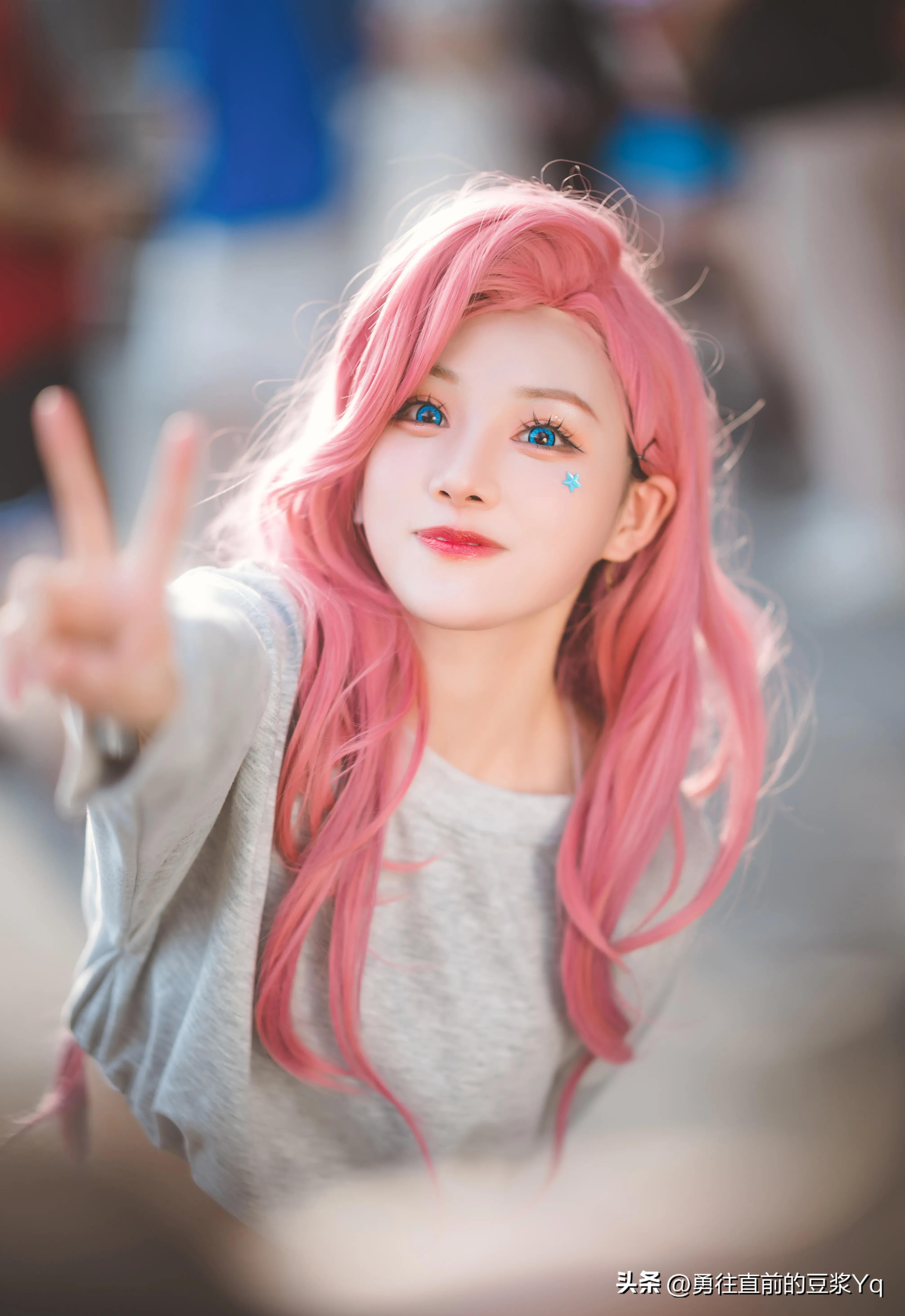 Super cute pink girl, youth is invincible is beauty - iNEWS