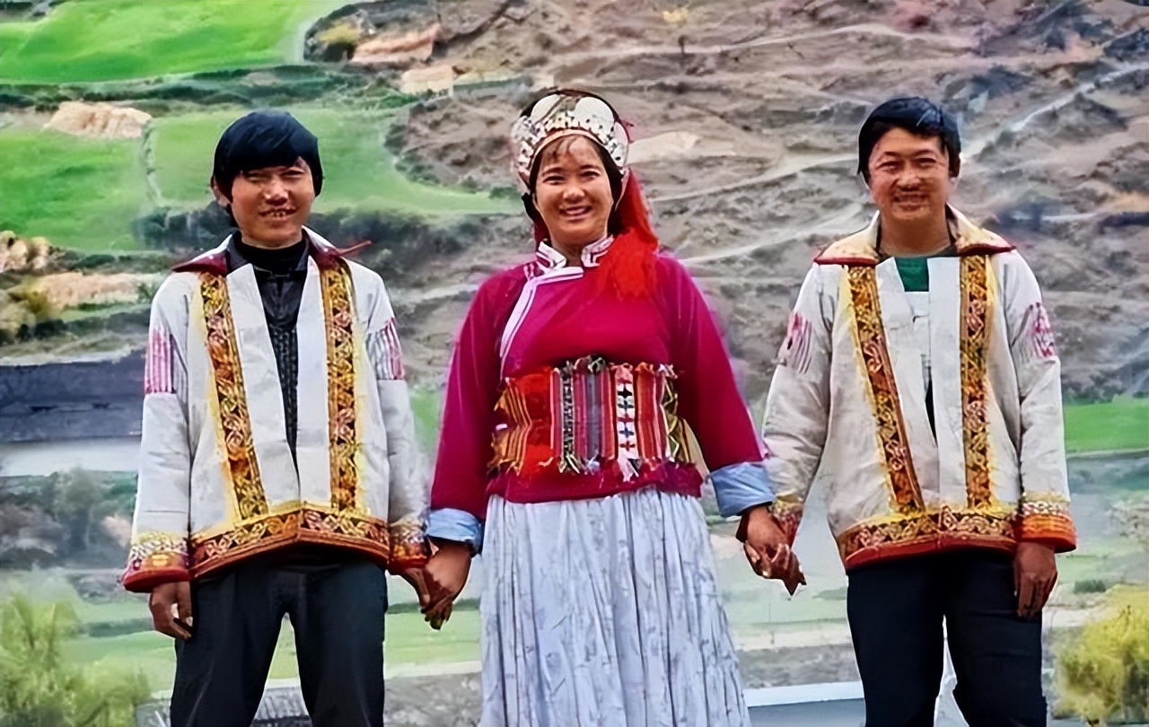 How is the night time allocated in Tibetan "polyandry" families?The ...