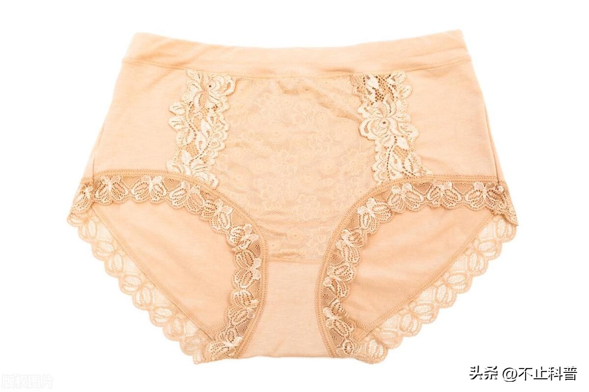 What should a woman's discharge normally smell like? Both boys and ...