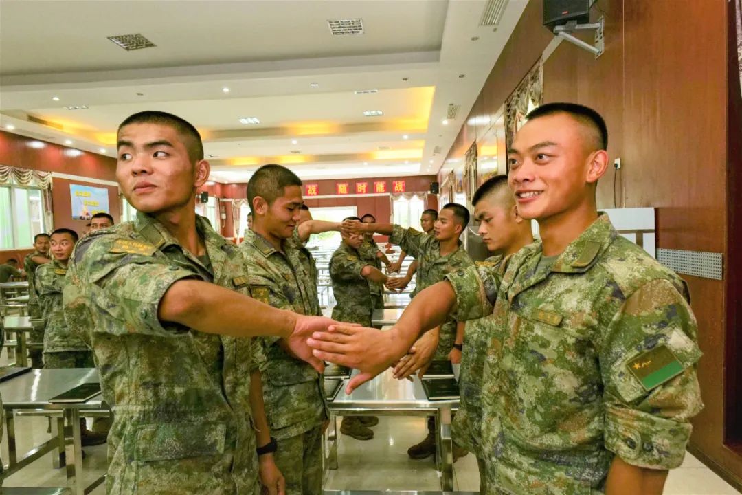 The "heart" set meal for Comrade Pvt, strong! - iNEWS