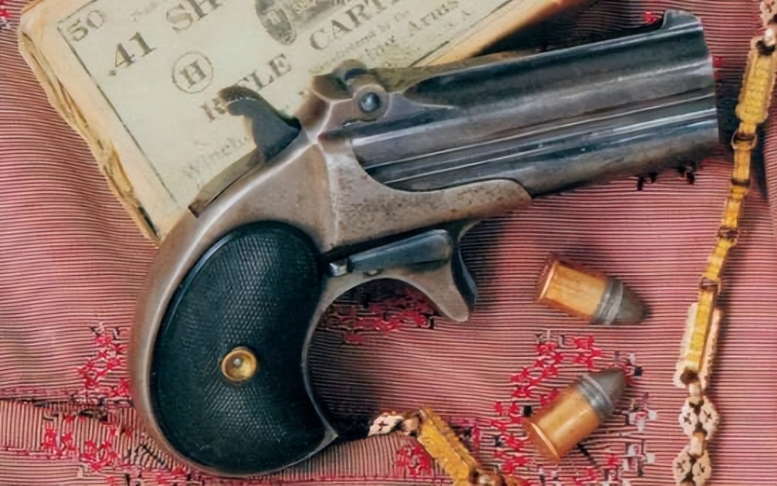The classic double-barreled pocket pistol, the weapon used to ...