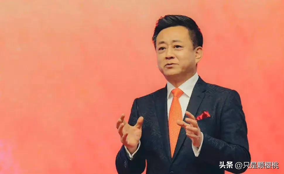 Zhu Jun returned to CCTV for the first time in four years. Zhu Jun's ...