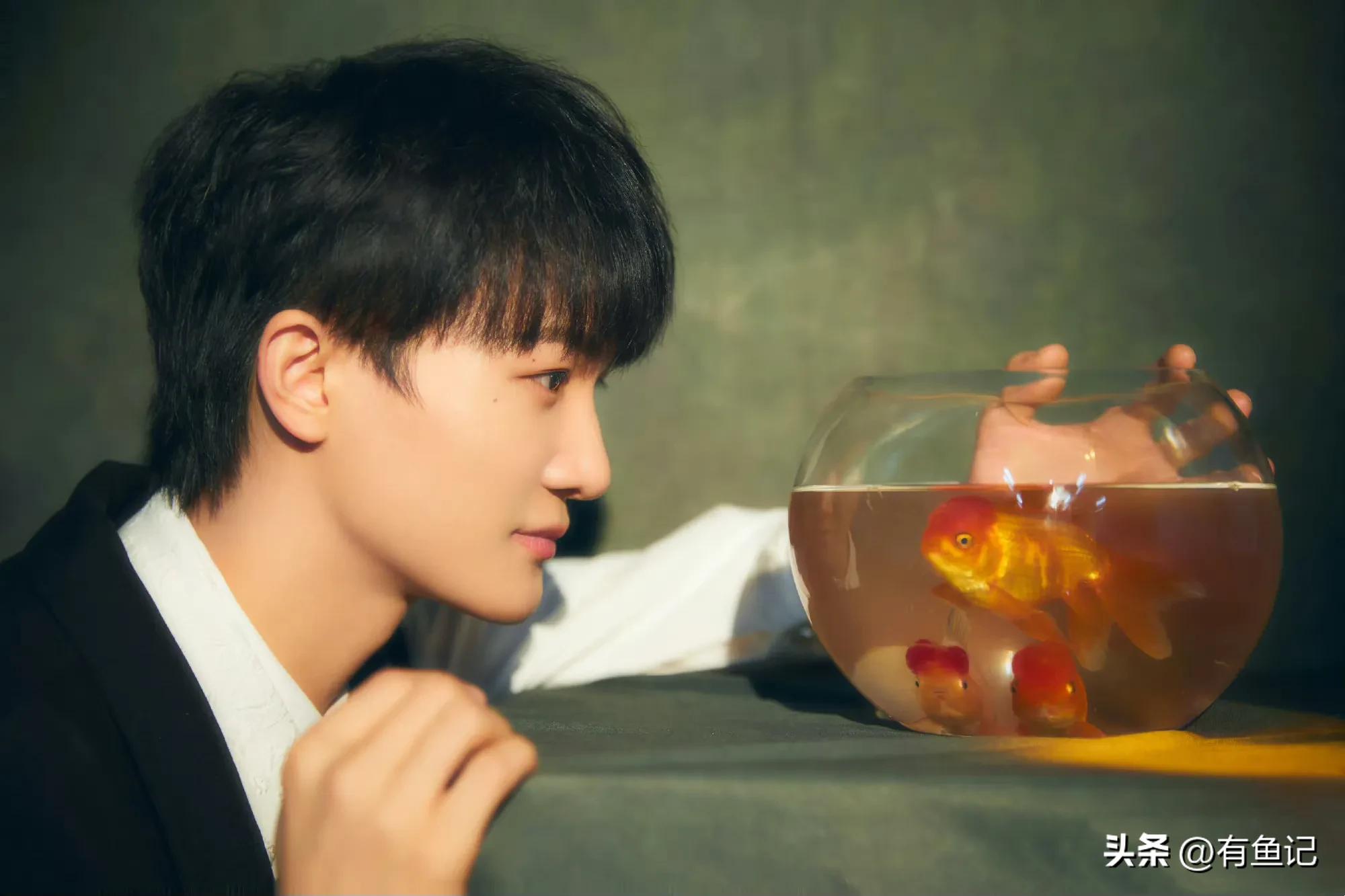 A classic song: Did Zhou Shen make "Big Fish" or "Big Fish" make Zhou ...