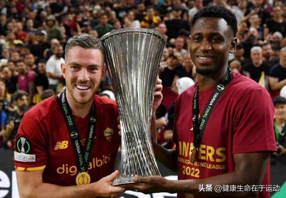 Congrats Mourinho!The Roma team's initial offensive and defensive ...