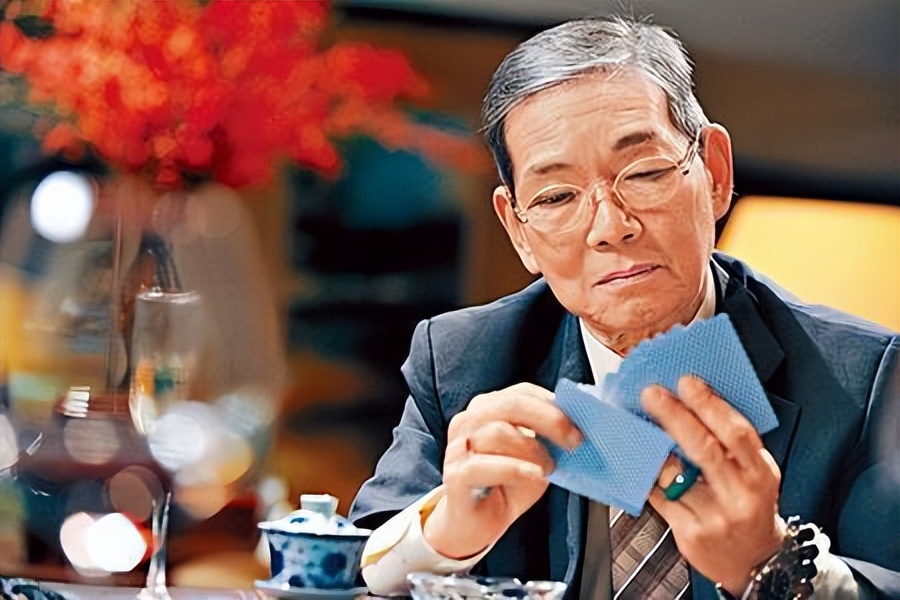 Jiang Yi: He played Ke Zhen'e and Chen Wanxian, but he died without ...