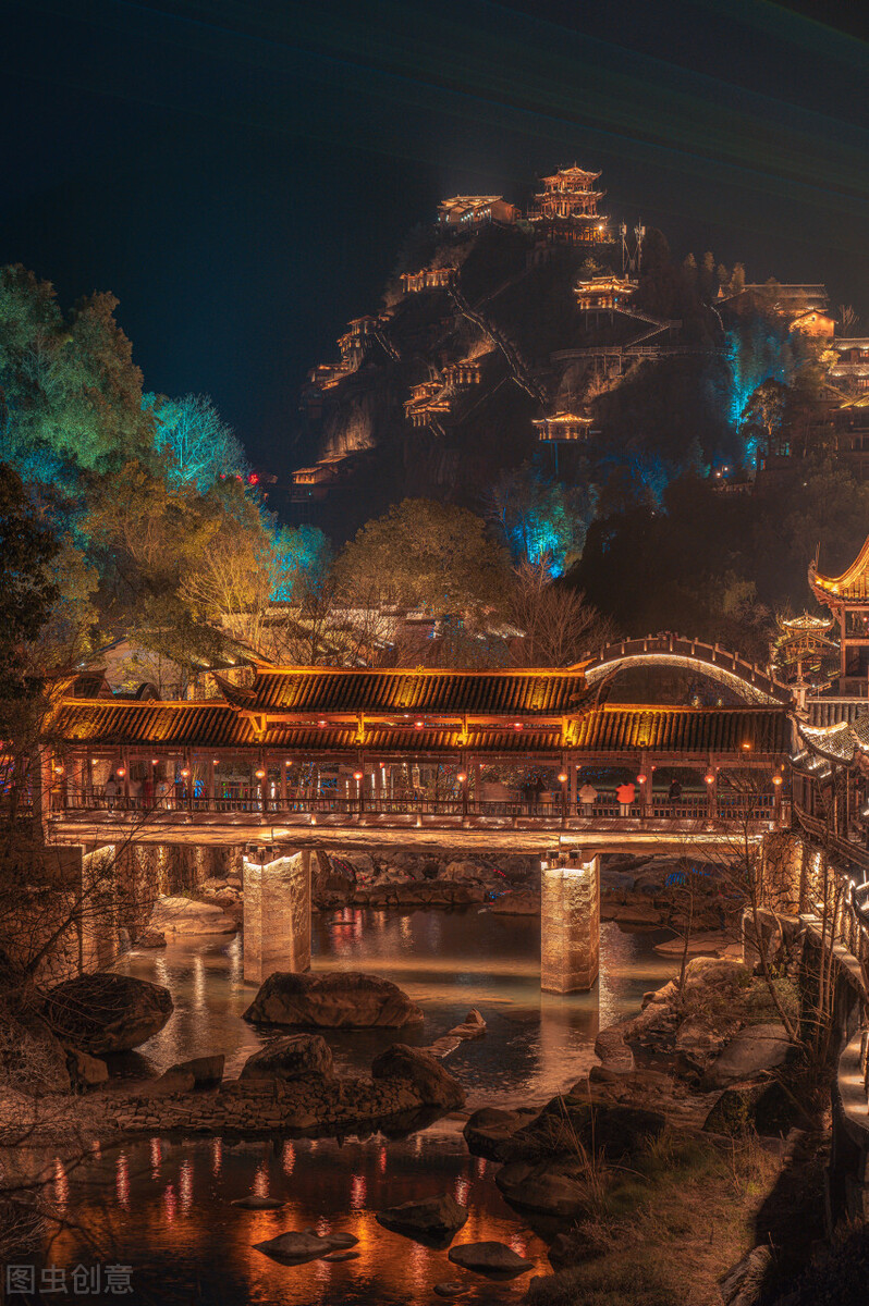 Fantastic martial arts town - Wangxian Valley - iNEWS