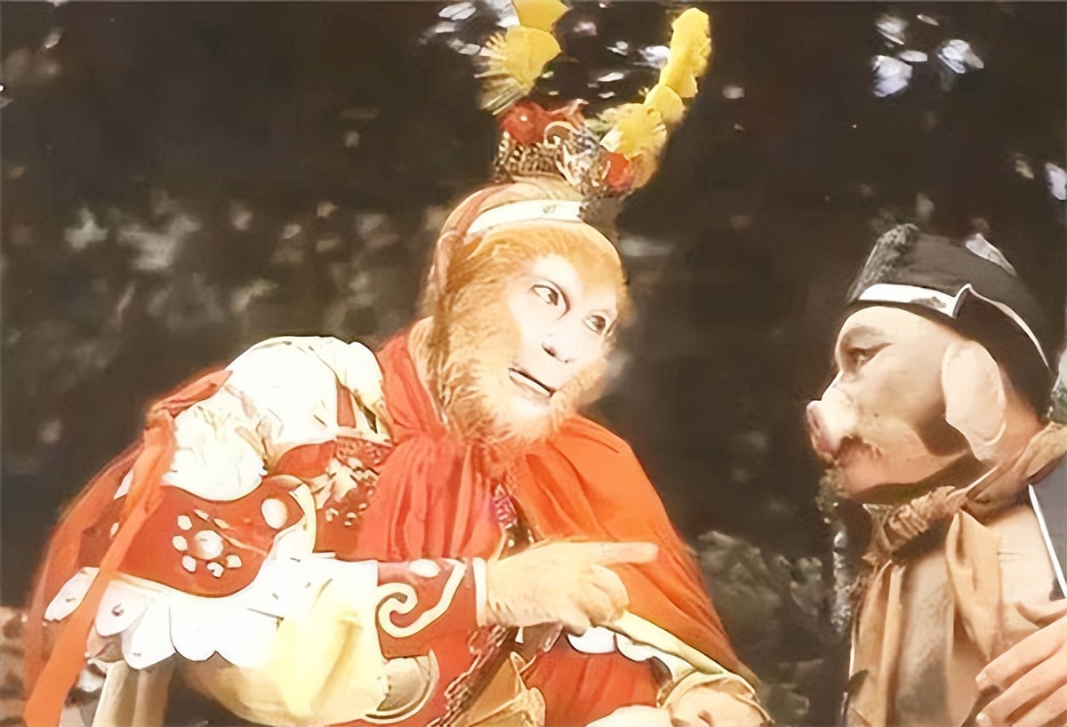 What is the curse that Tang Seng recited? There are only six words in ...