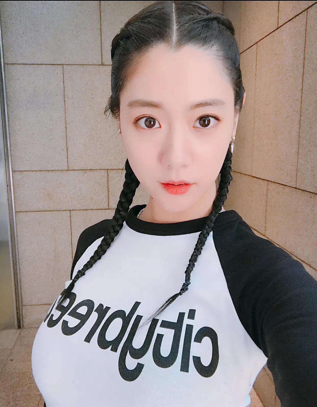 Clara, the most beautiful woman in Asia, is 30 to 35 years old after ...